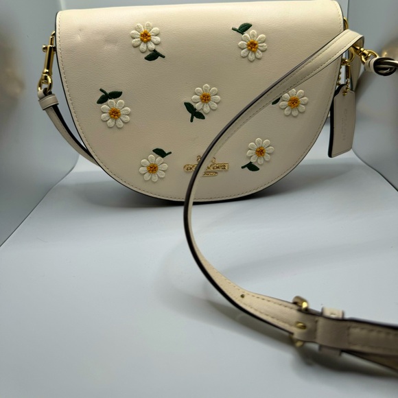 Coach | Bags | Coach Ellen White Crossbody In Signature Canvas With ...